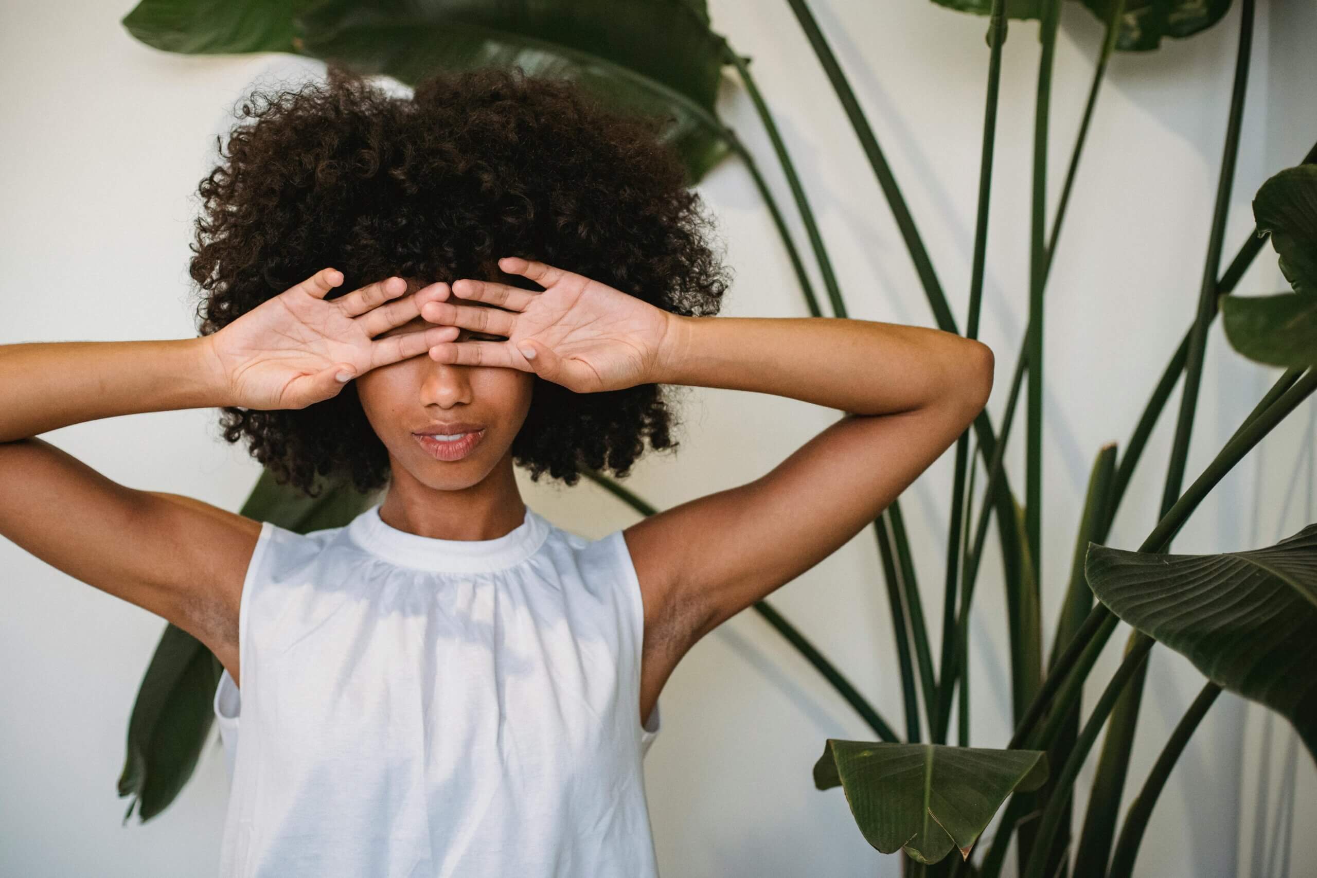 7 Signs You’re An Introvert Needing to Recharge - The Happy Wallflower